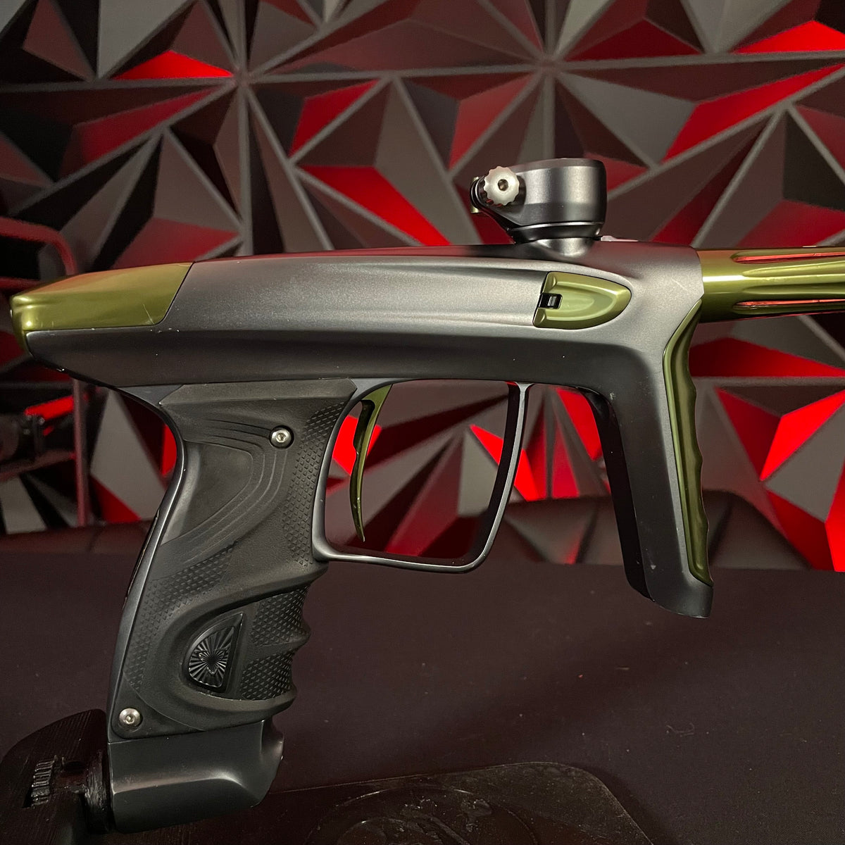 Used DLX TM40 Paintball Gun - Dust Pewter/Polished Olive