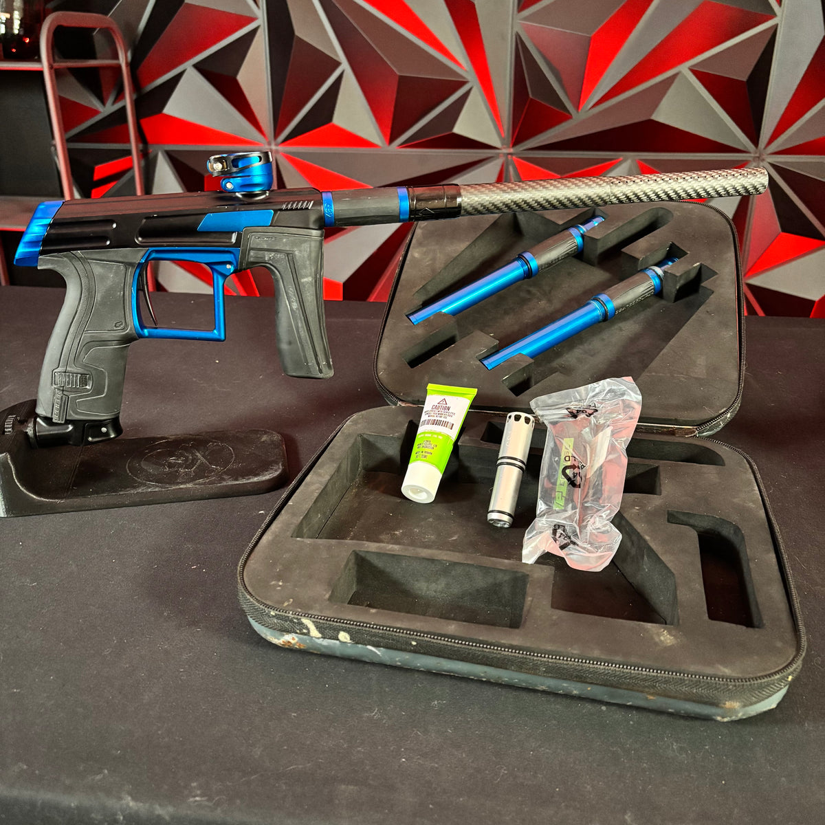 Used Planet Eclipse CS1.5 Paintball Gun - Black/Blue w/3 FL Inserts