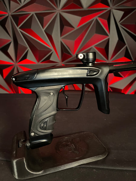 Used DLX Luxe TM40 Paintball Gun - Dust Black / Gloss Black w/ Infamou – Punishers Paintball