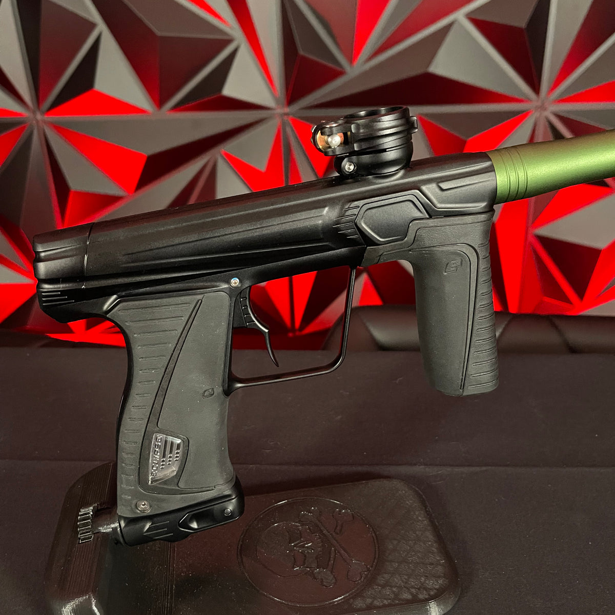 Used Planet Eclipse Gtek 180R Paintball Gun - Black w/Vyper Green Barr