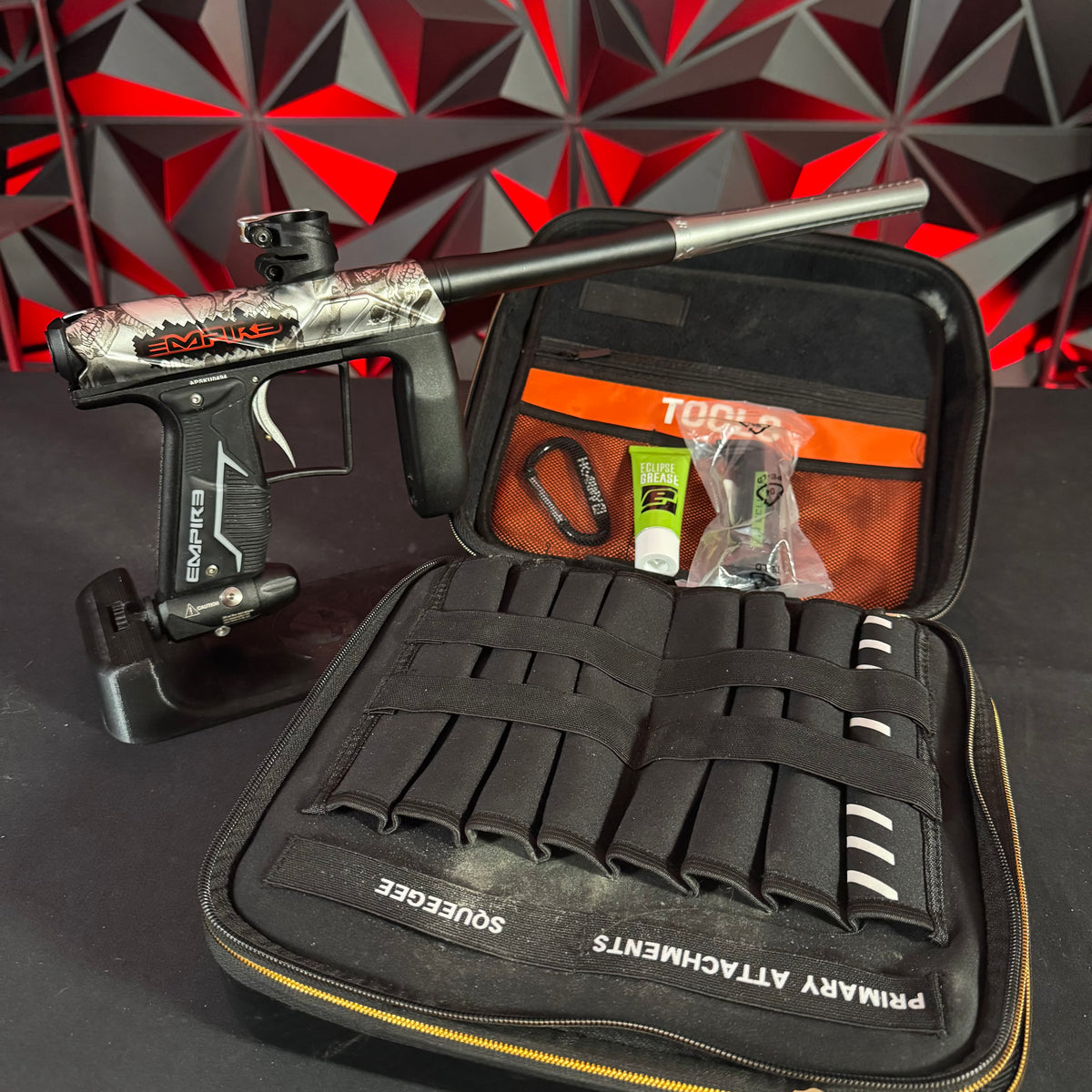 Used Empire Axe Pro Paintball Gun - LE Empire Skulls