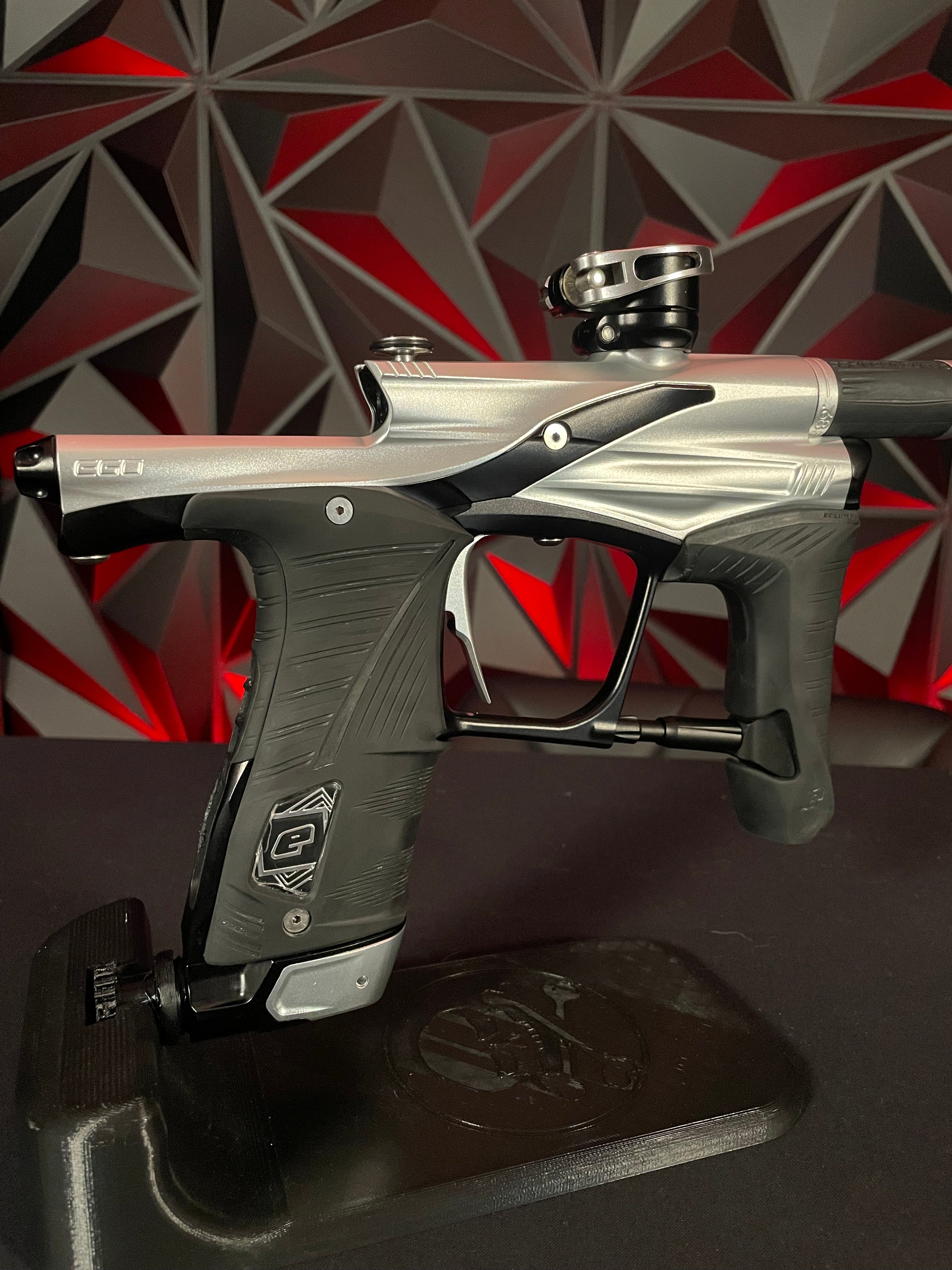 Used Planet Eclipse LV1.6 Paintball Gun - Silver/Black w/ Full FL Kit