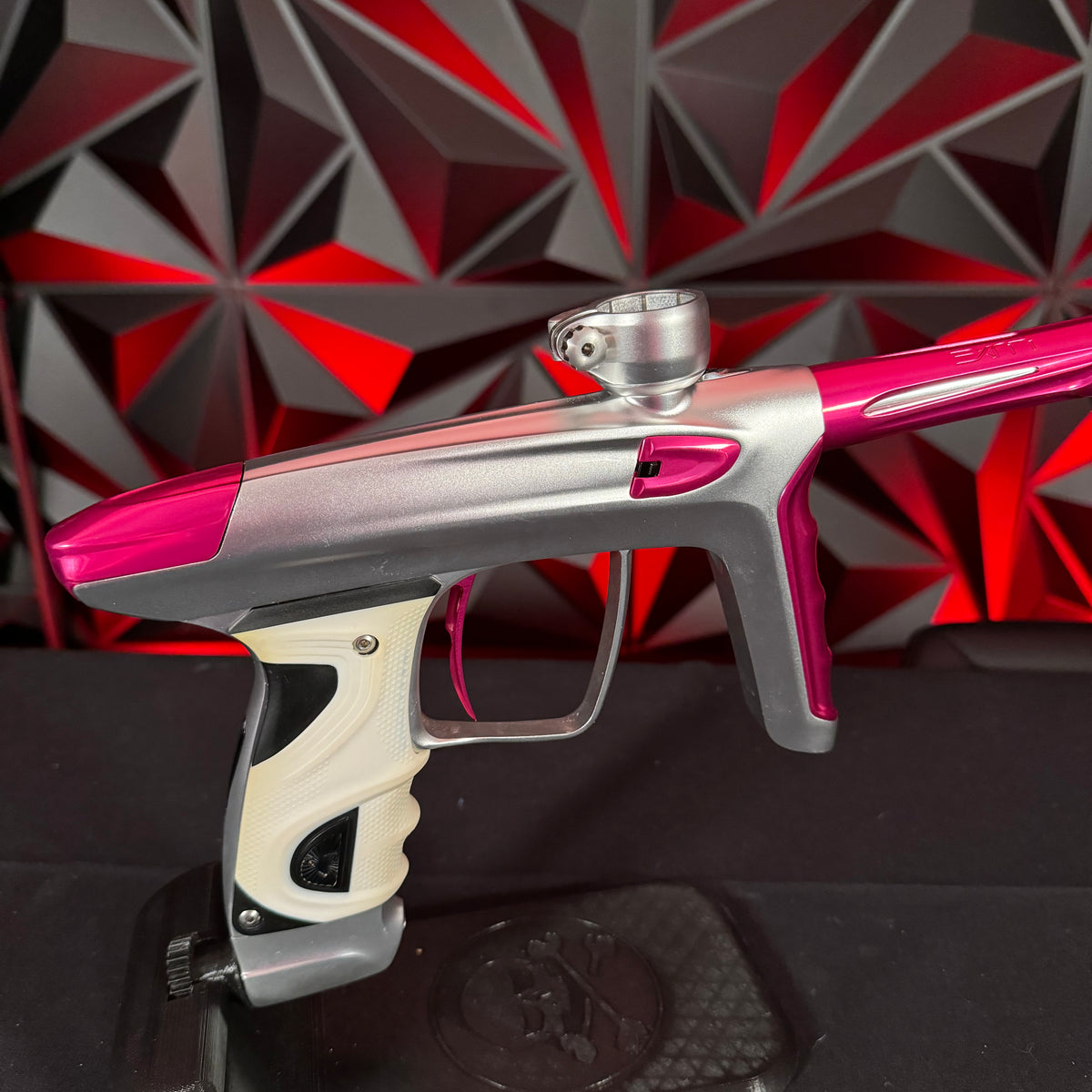 Used DLX TM40 Paintball Gun - Silver/Pink