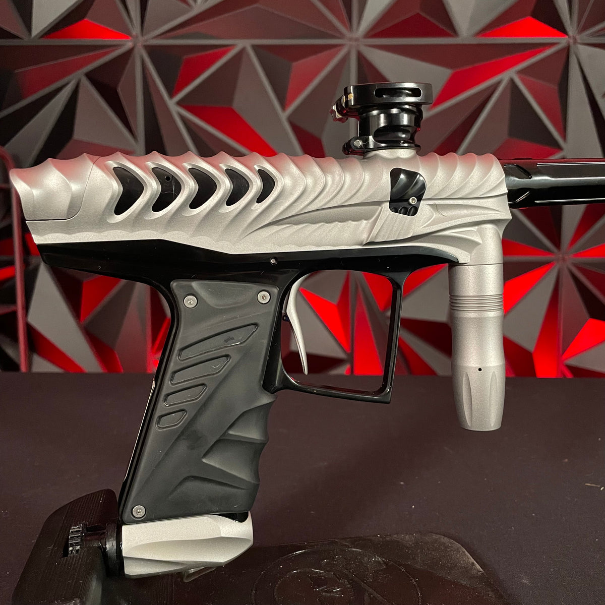 Used HK Army VCOM Ripper Paintball Gun - Dust White/Black