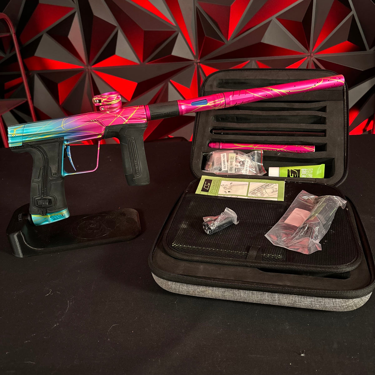 Used Planet Eclipse "Ultimate" Paintball Gun Package - Peak Performanc