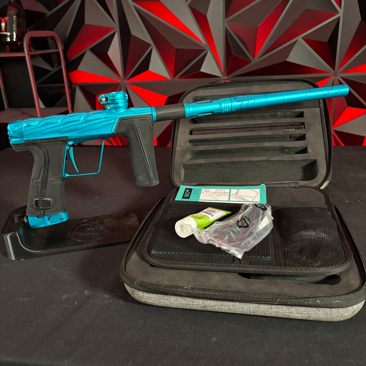 Used Planet Eclipse/Infamous Geo R5 Paintball Gun - Surf