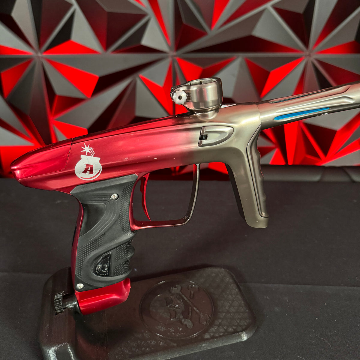 Used DLX Luxe TM40 Paintball Gun - LE Arsenal