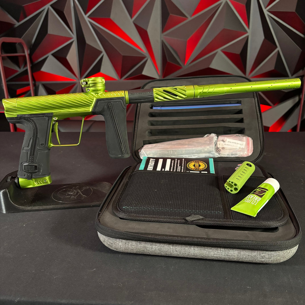 Used Planet Eclipse/Twister Geo R5 Paintball Marker - Fallout (Lime)