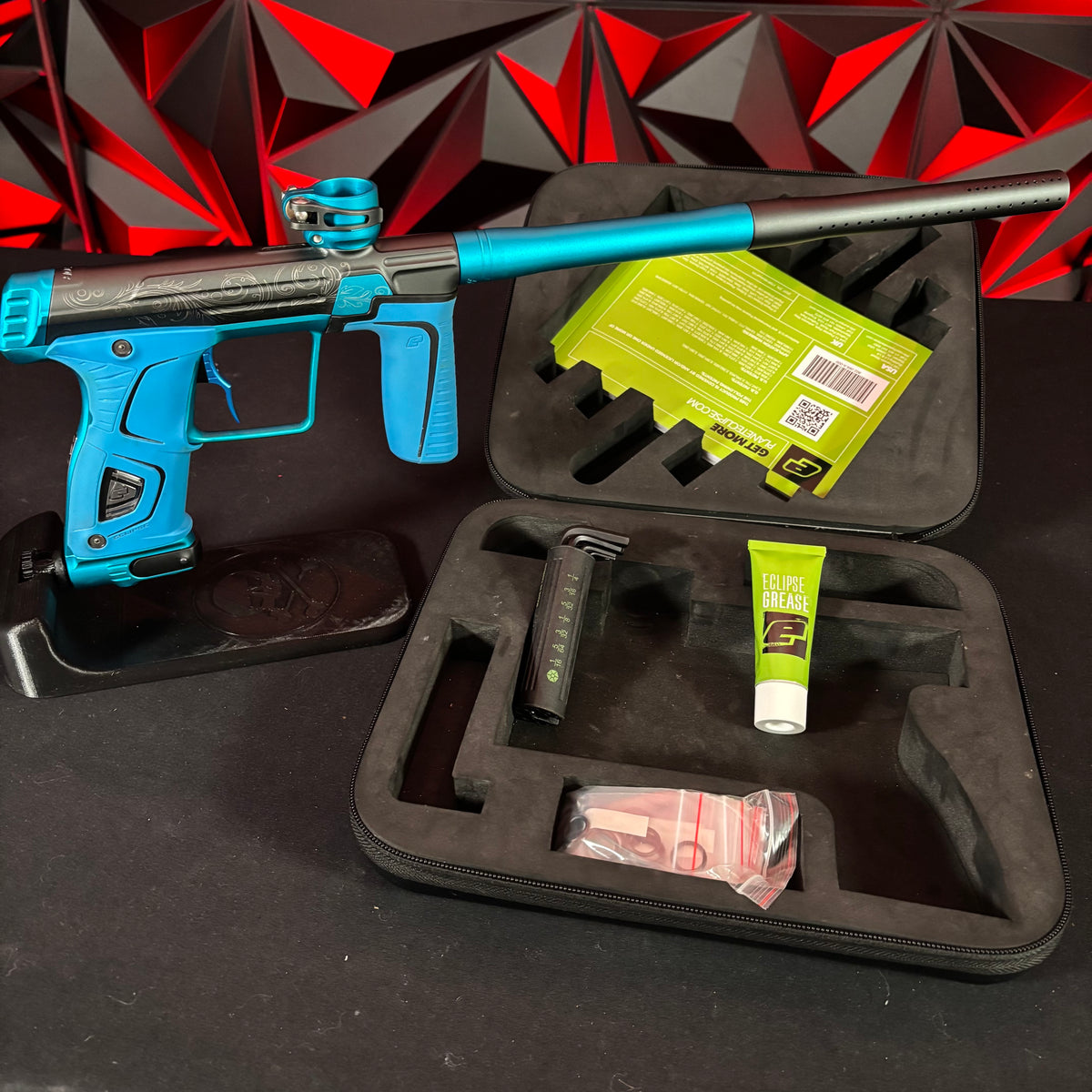 Used Planet Eclipse Gtek 170R Paintball Gun - Grey/Blue w/ Laser Engra