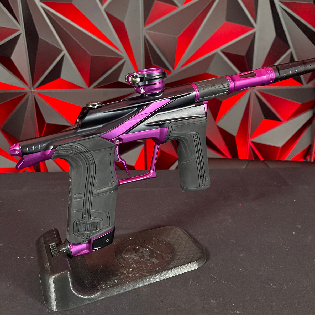 Used Planet Eclipse LV2 Paintball Gun - Black/Purple w/ Infamous Deuce