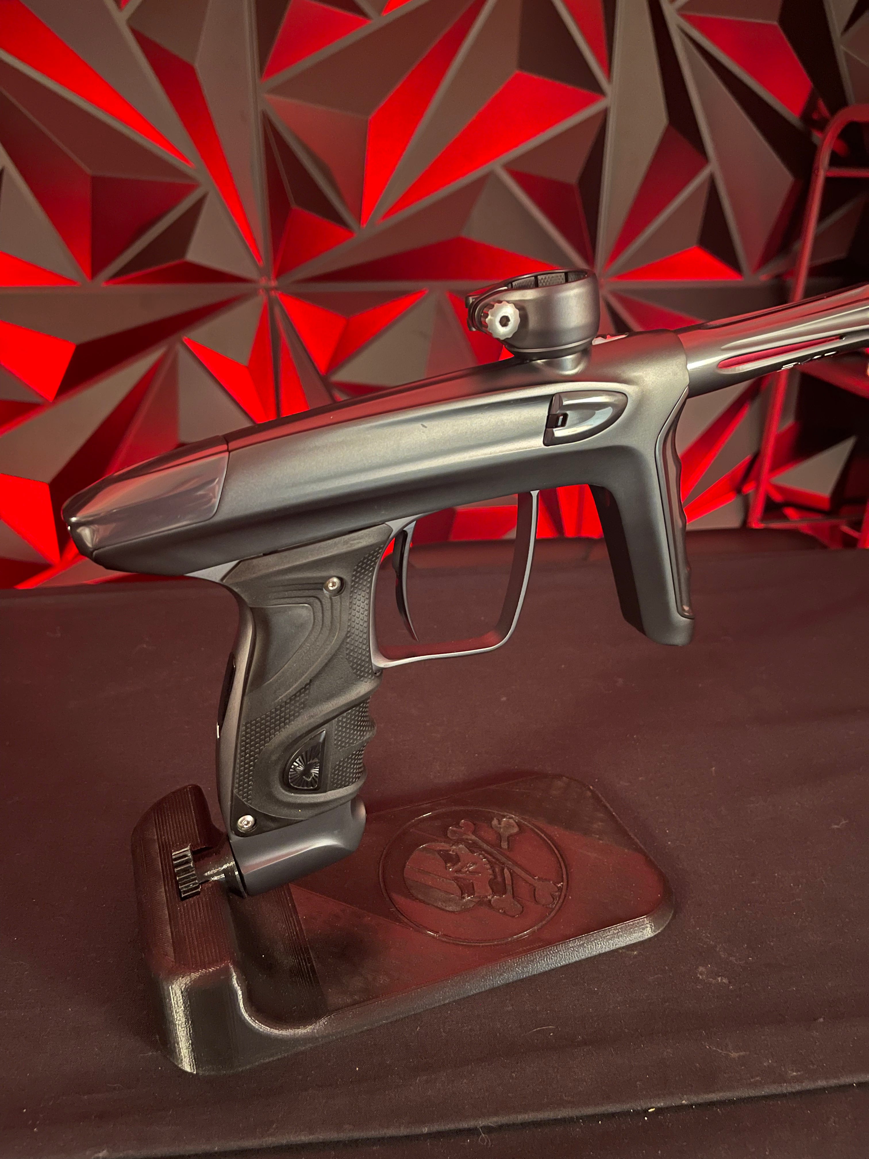 Used DLX Luxe TM40 Paintball Gun - Dust Pewter/Polished Pewter – Punishers Paintball