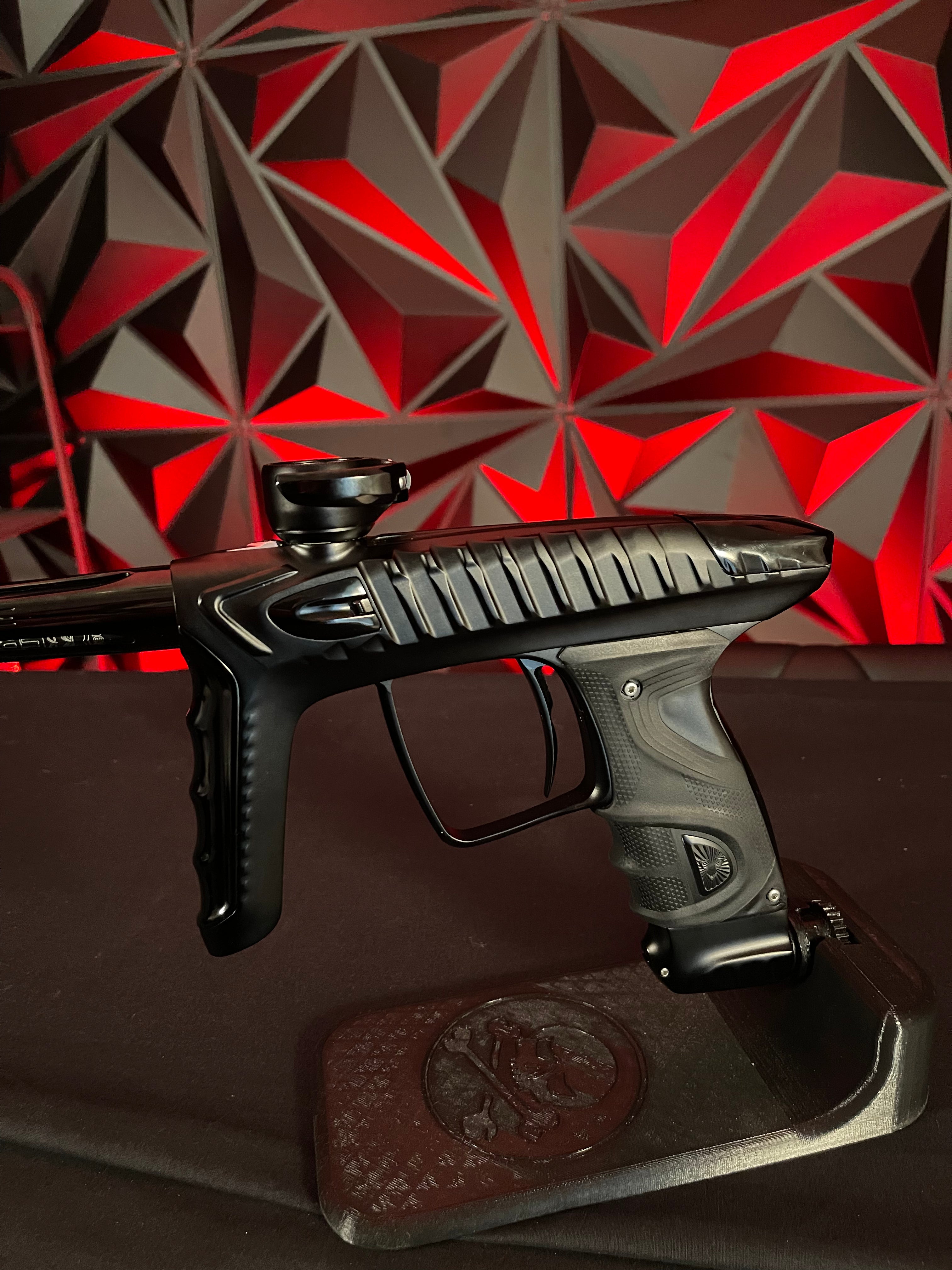 Used DLX TM40 Paintball Gun - LE Project - Black 15 of 300 – Punishers Paintball