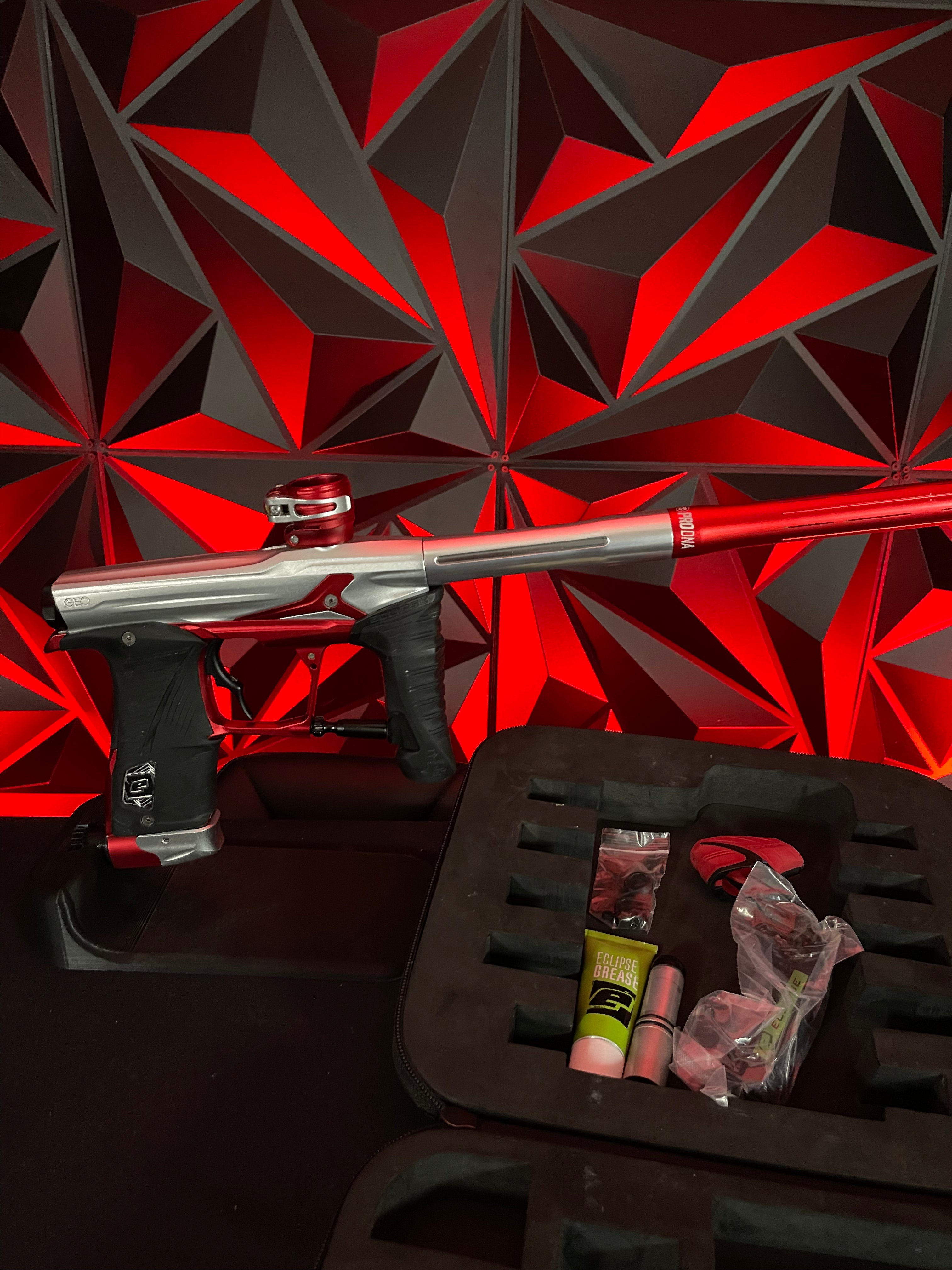 Used Planet Eclipse Geo 3.1 Paintball Gun - Silver/Red w/ Infamous FXL ...