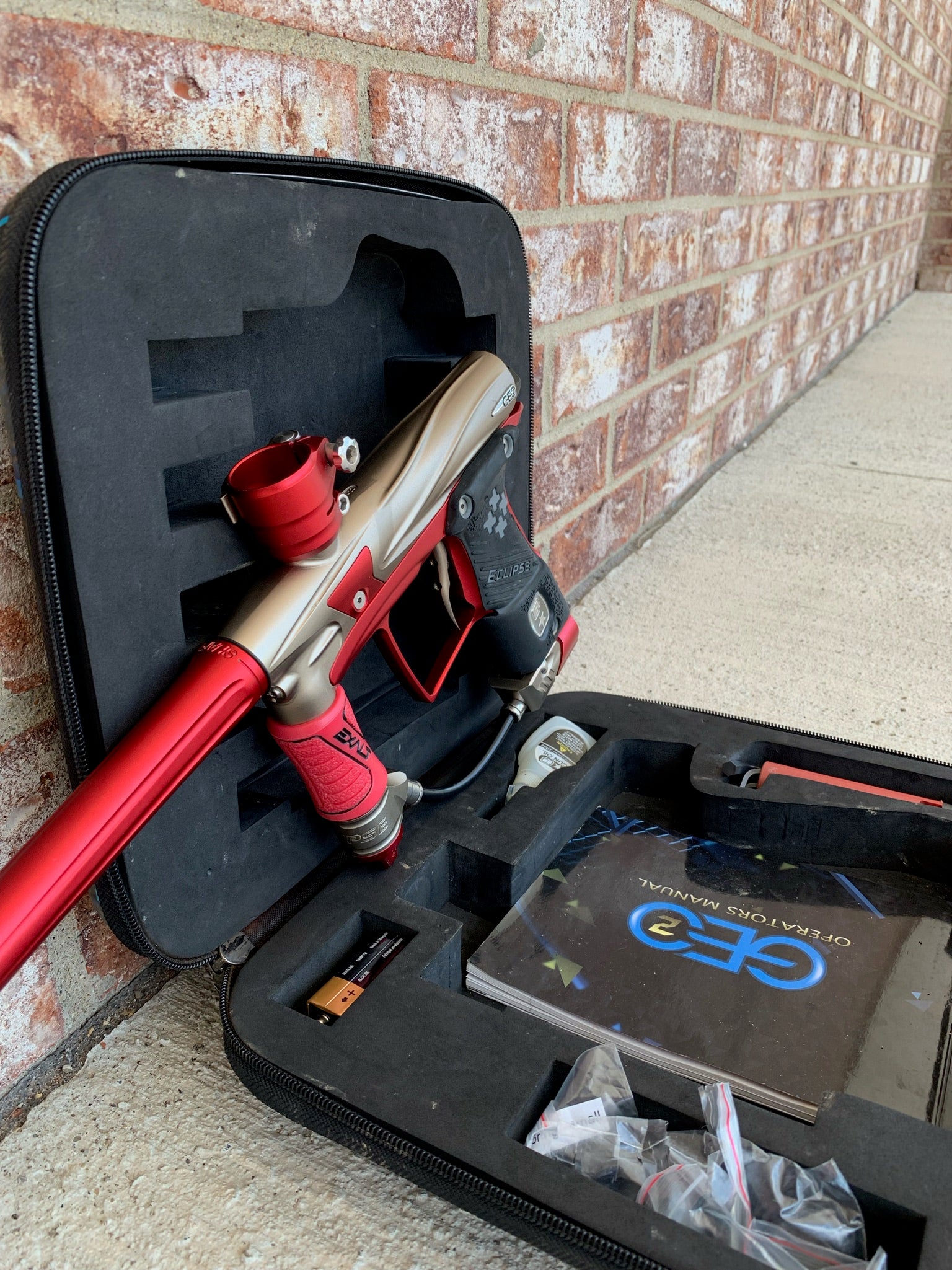 Used Planet Eclipse Geo 2 Paintball Gun- Gold/Red – Punishers Paintball