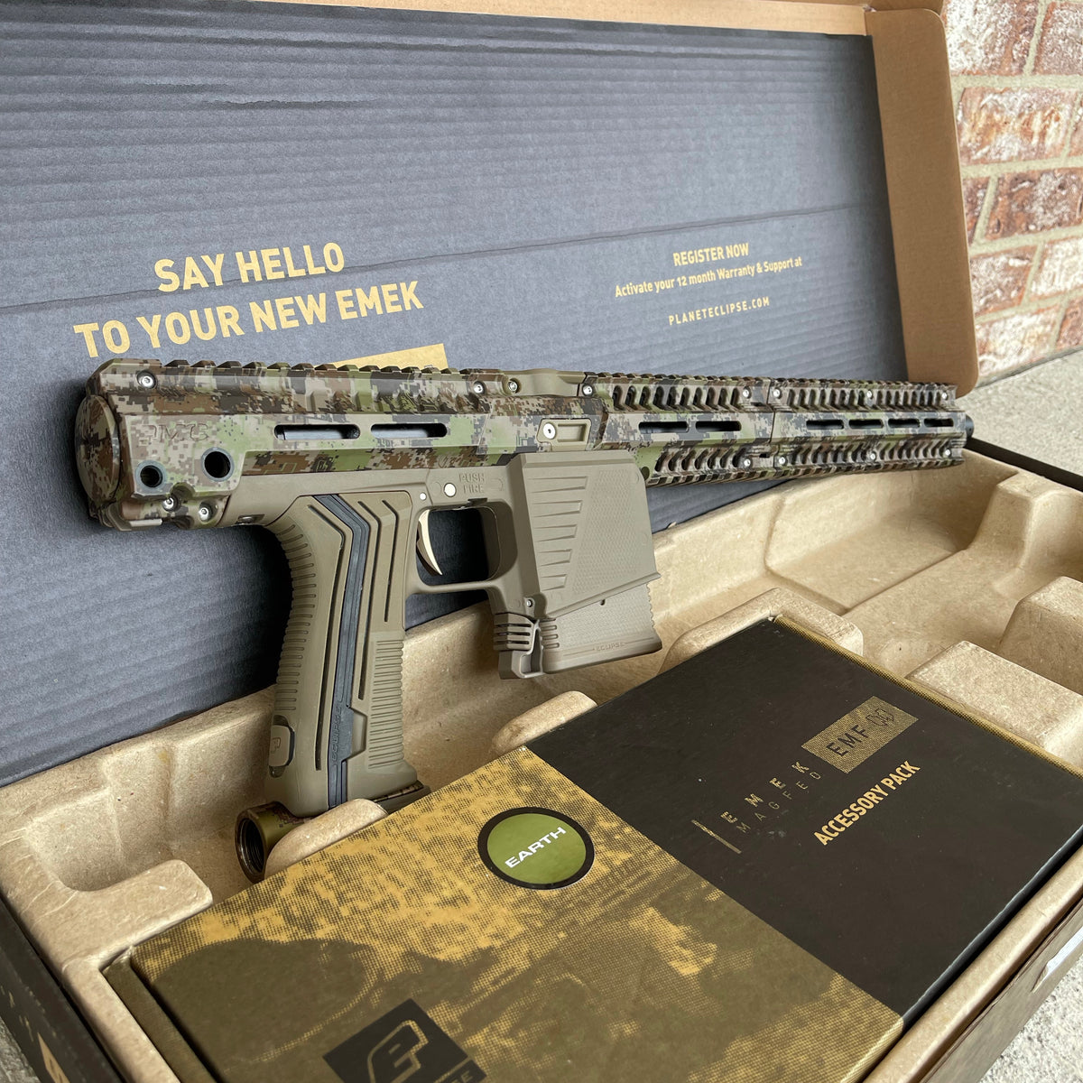 Used Planet Eclipse EMF100 Paintball Gun - Camo