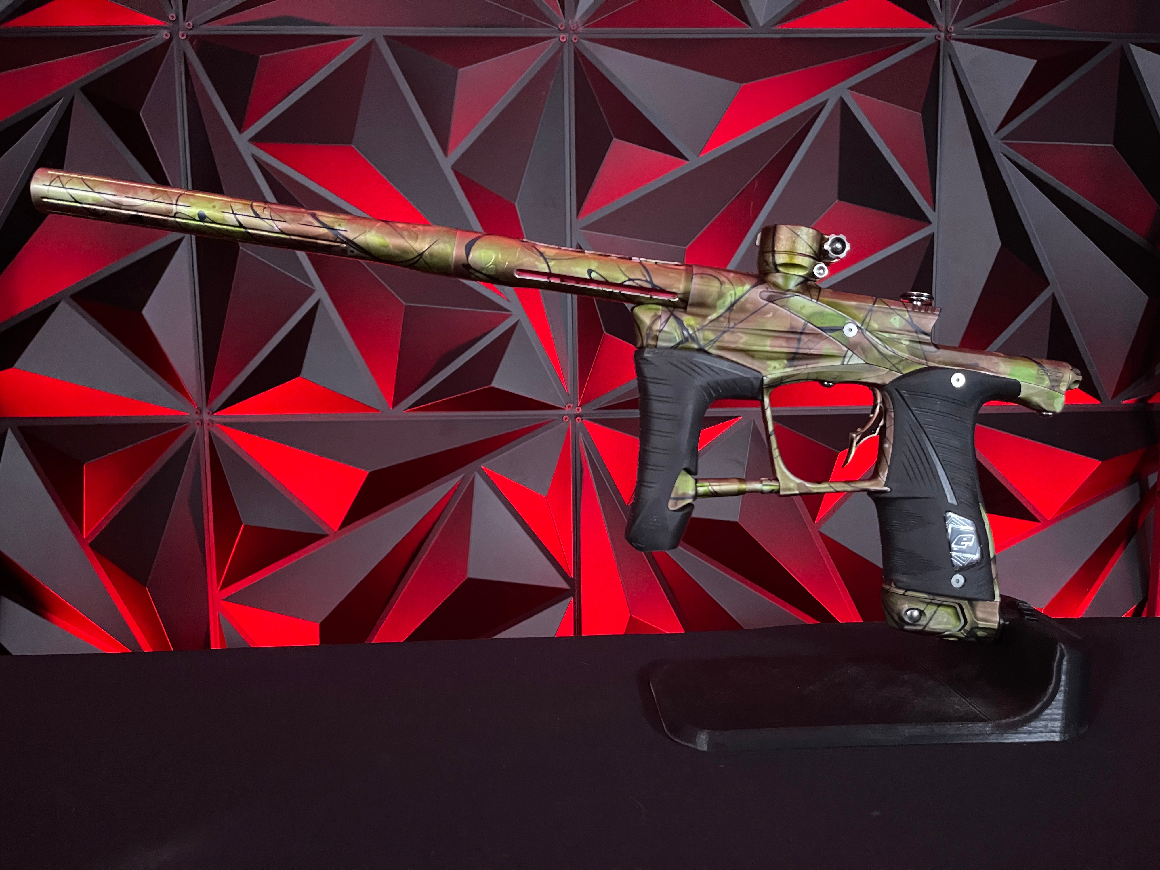 Used Planet Eclipse LV1.6 Paintball Gun - LE Pooty Camo Splash