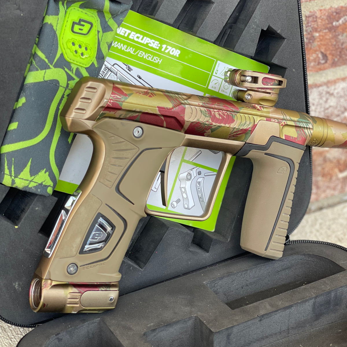 Used Planet Eclipse Gtek 170R Paintball Gun - LE Predator Camo